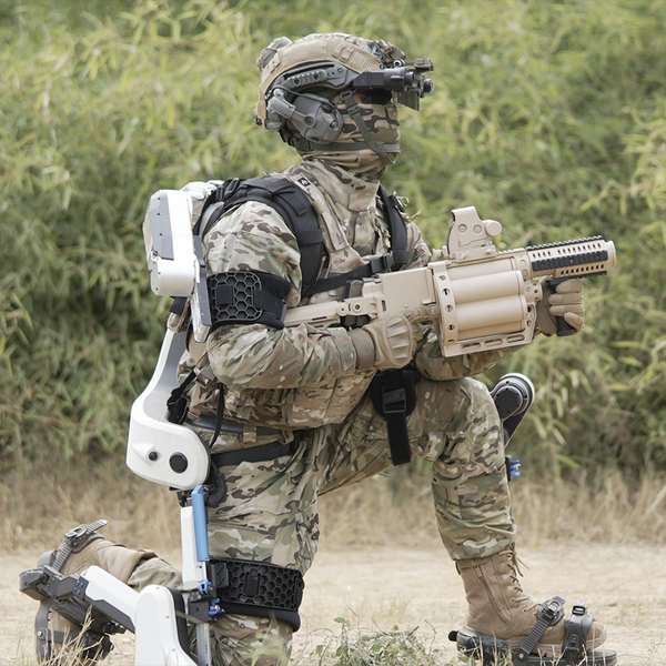 Full-Body Powered Exoskeleton (EXO) - 红翼前锋